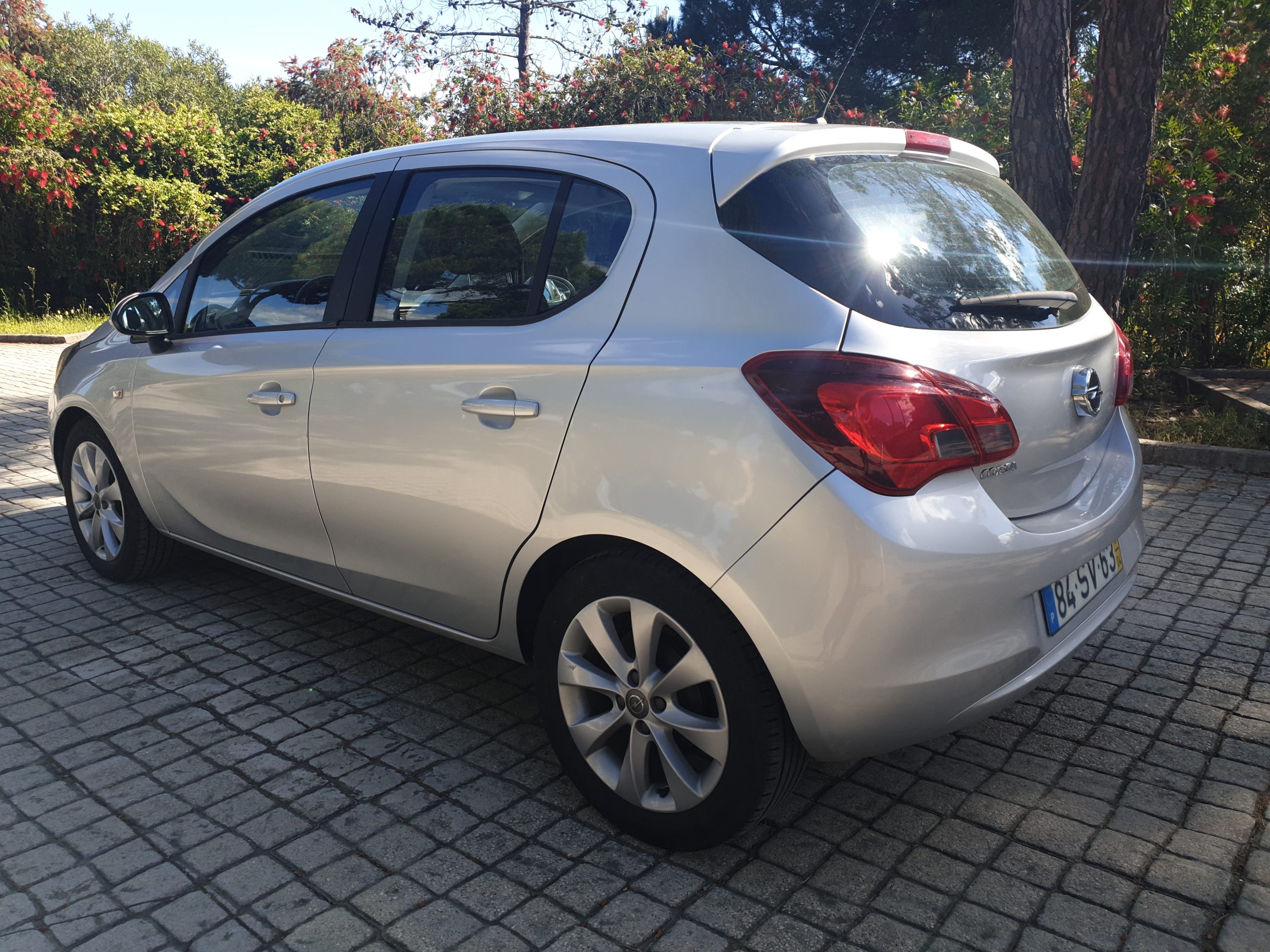Opel Corsa Dynamic 1.2 Ecotec 70cv – gcars.pt – Veículos Usados e Seminovos